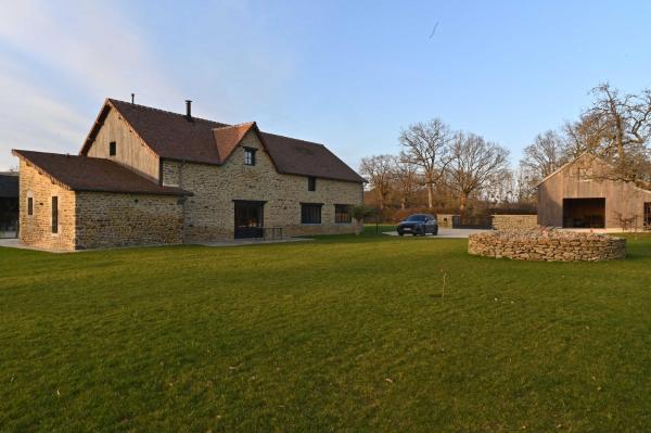 La Grange Et Le Nid - Mayenne