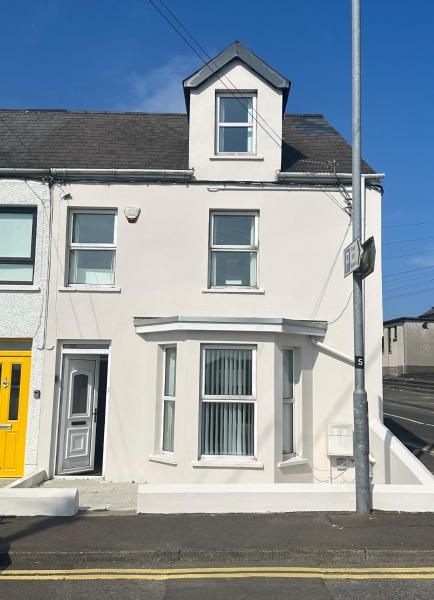 Portstewart Holiday Home - Coleraine