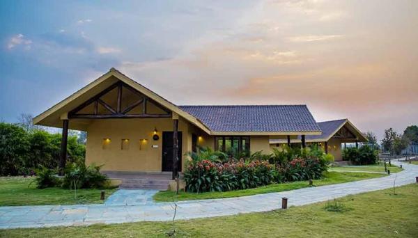 Welcomheritage Tadoba Vanya Villas Resort & Spa - Maharashtra