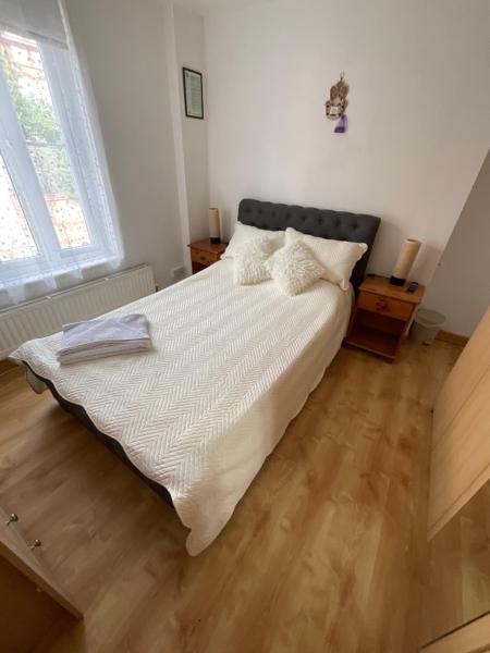 Queens Crescent -