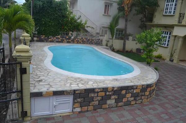 Rs Villa 3 Share Apartment With Private Room 100mts To The Beach And Bus Stop - モーリシャス
