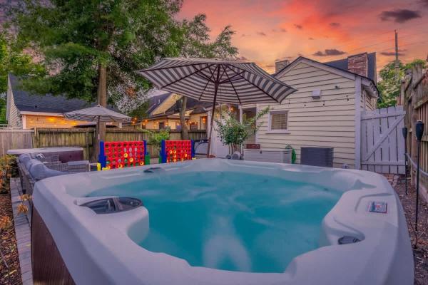 Hot Tubs - Dt Duplex - Two Blocks Off Forsyth Park - Savannah, GA