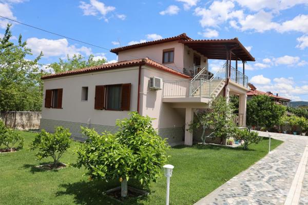 Villa Nano - Albania