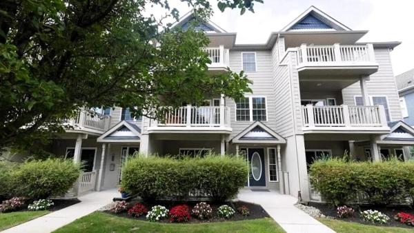 Beautiful 4 Bedroom Condo With Pool! - Cape May, NJ