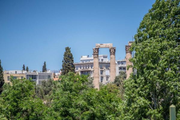 Mets-athenian Horizon Escape - Athens