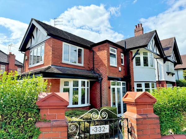 Bright 5 Bedroom House In Didsbury, Manchester - Manchester