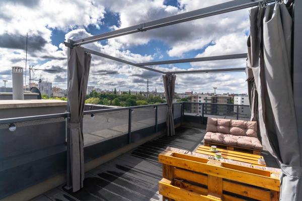 Apartament Z Tarasem I Miejscem Postojowym - Wrocław