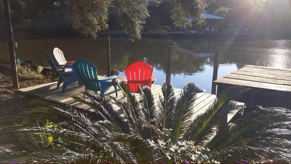 4br Coastal Home I Sleeps 12 I Dock & Firepit - Shepard State Park, Gautier