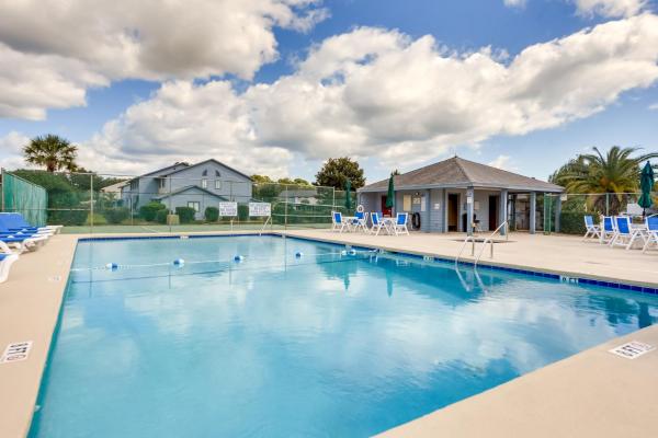 Near Beaches And Golf Courses Little River Townhome - Sunset Beach, NC