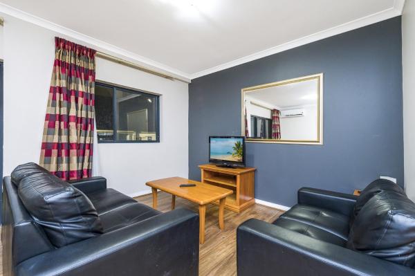 Central Perth 2-bed Apartment With Pool & Gym - Victoria Park