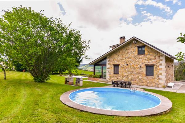 Casa Con Gran Jardín Y Piscina En Cabarceno - Santa Cruz de Bezana