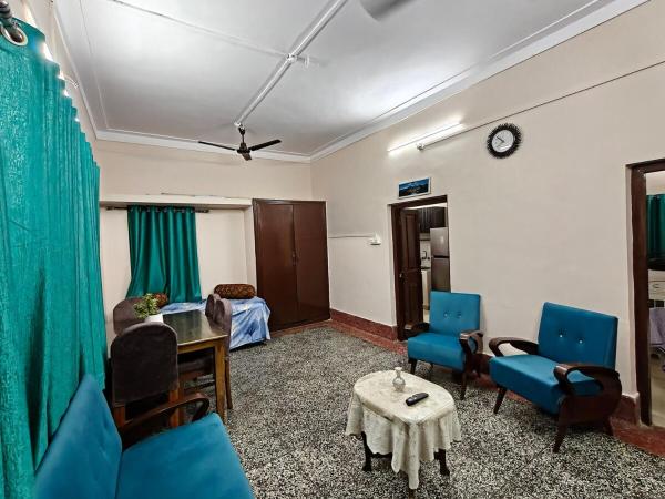 Prime Area 1bhk Budget Stay - Bhopal