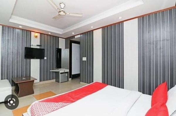 Hotel Akash - Faridabad