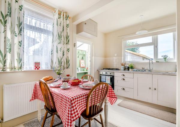 Sunnycroft - Dymchurch