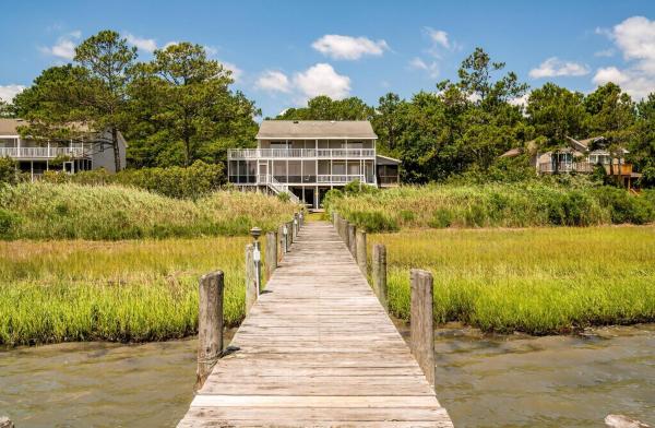The Happy Crab - Chincoteague, VA