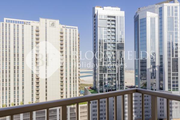 Bloomfields Cozy Stu Reflection Tower - Abu Dhabi