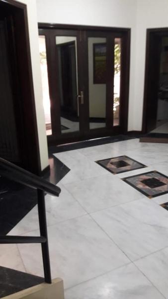 Affordable Near Comm Portion - Lahore