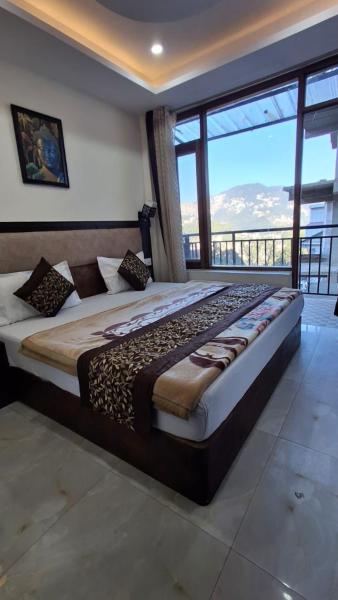 Sky Hills Hotels - Shimla