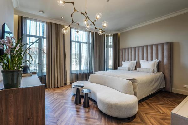 Petite Ensuite - Veghel