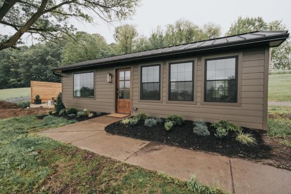 Luxury Cabin At Beaver Creek With Hot Tub And Stunning Views - Strasburg, PA