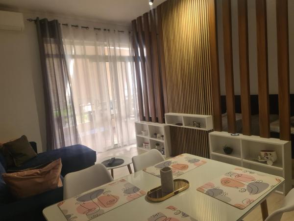 Art Apartment 1 - Durrës