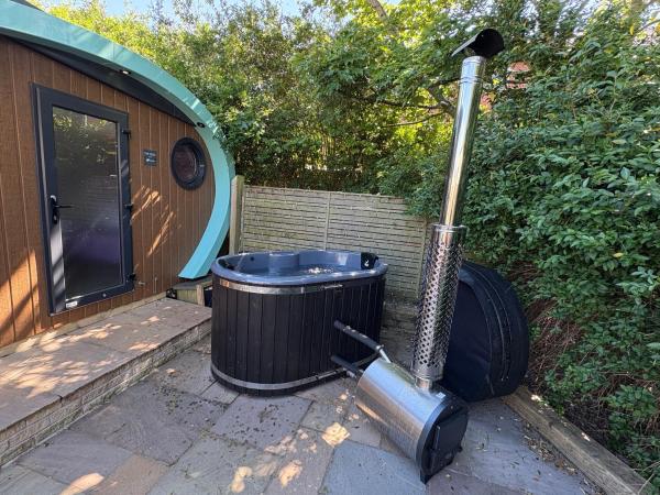 Elletson Park Wood Fired Hot Tubs, Caravans & Pods - Grande-Bretagne
