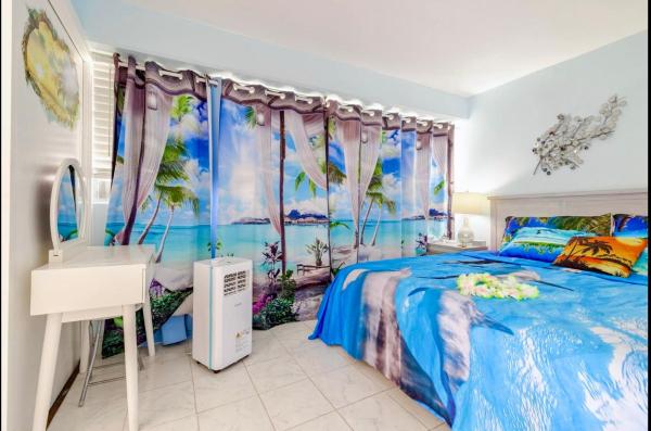 Waikiki 2 Bedrooms, 1 Bath, Free Parking, Sleep 6 - Kailua, HI