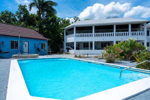 The Carhampton Villa - Jamaica