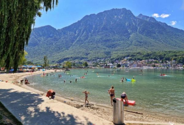 Appartement Entier 85m2, 2 Chambres, 2 Salles De Bain, Salon, Cuisine Entièrement éQuipée, Au Bouveret - Montreux