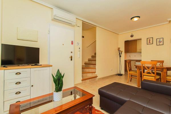 025 Sunny Oasis Apartment - Alicante Holiday - Torrevieja