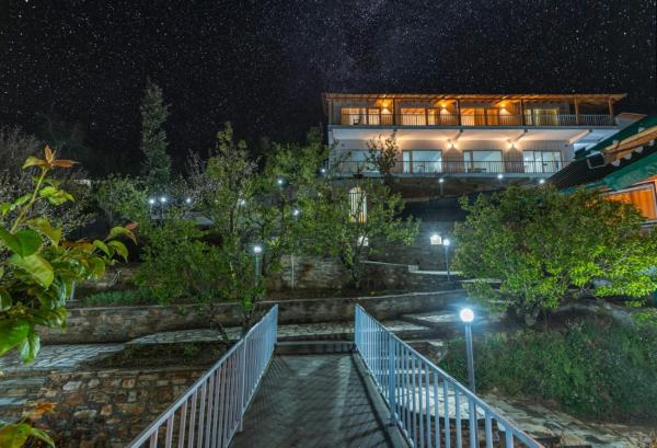 Shree Parijat Resort - Luxury Resort In Mukteshwar - Mukteshwar