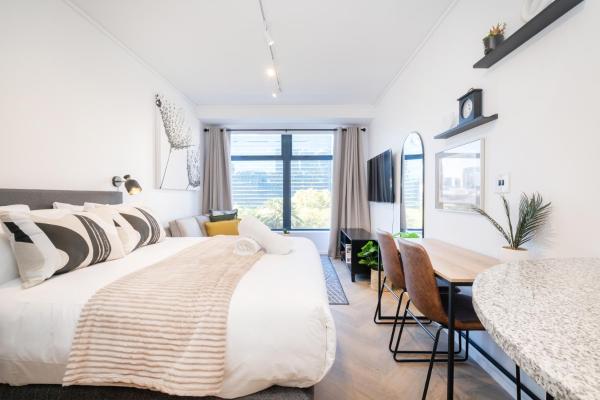 Zeeland Pier 503 - 5th Floor Studio Near Cticc - Camps Bay