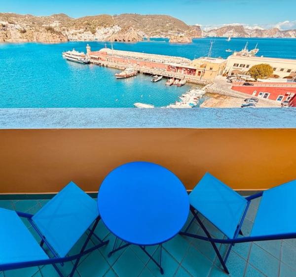 Agenzia Isotur Mari Di Levante - Ponza