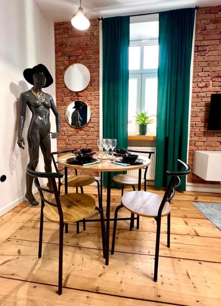 Manekin Studio Piotrkowska 65 - Łódź