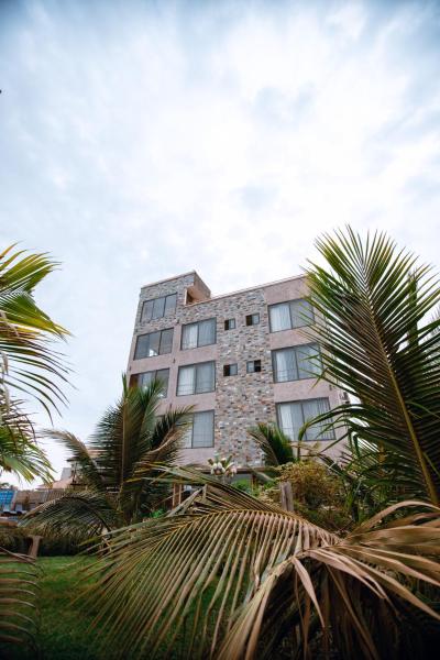 Plus 33 Hotel - Accra