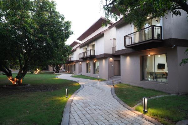 Gir Aatithya Clarks Inn - Sasan Gir