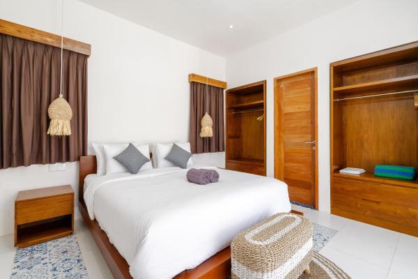 Stylist Seaside Villa With Rooftop Lounge & Sunset Views - Uluwatu