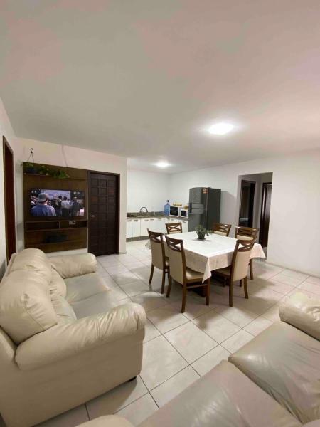 Casa Térrea A 200m Da Praia De Bombas - Porto Belo
