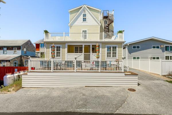 Steps To Shore Newly Renovated Dewey Beach Home! - Dewey Beach, DE