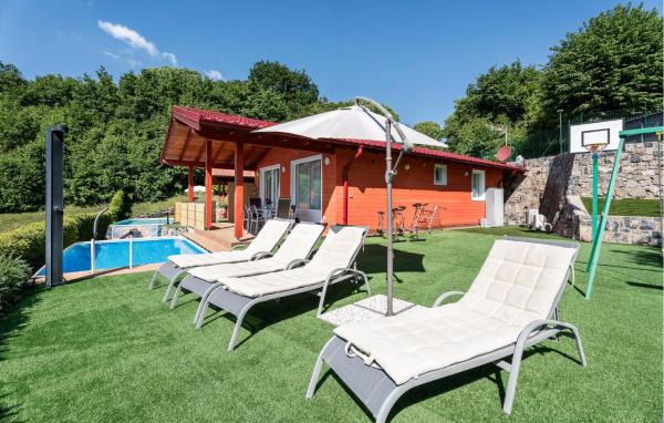 Amazing Home In Solto Collina Bg - Castro