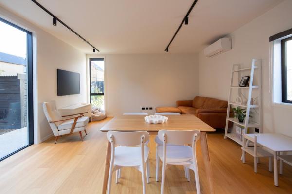 Stylish & Modern Home, Mountain View, Free Wi-fi - Queenstown