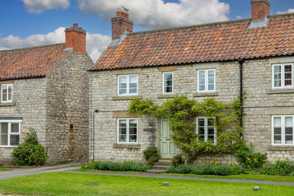 Pretty Yorkshire Stone Cottage Harome - Helmsley