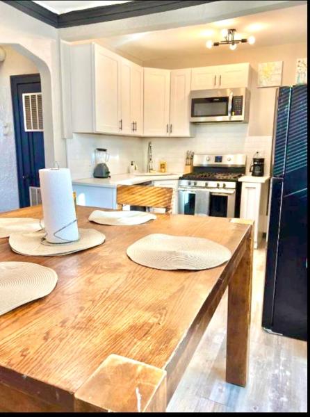 Quiet 1br, Eat-in Kitchen, Close To Midway - Burbank, IL