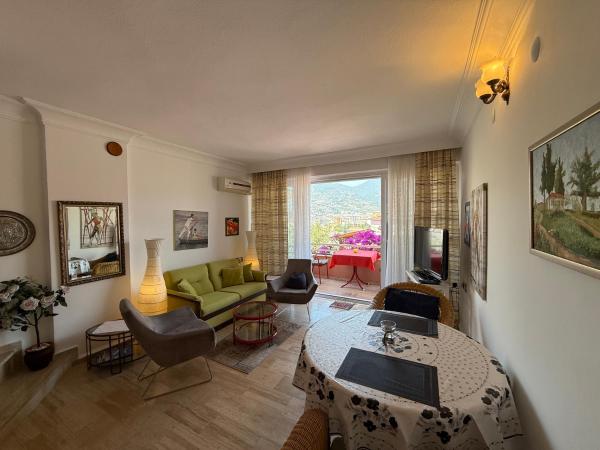Duplex House On The Castle Road With A Seaview - Alanya