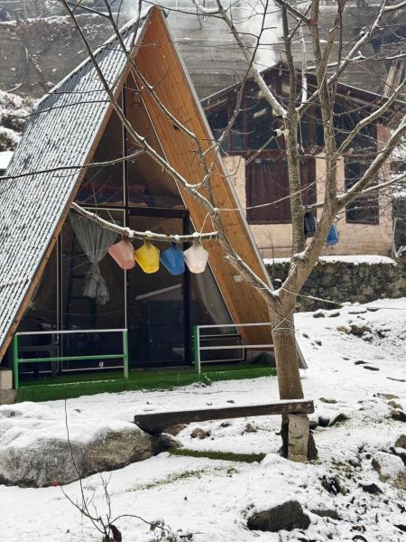 Sunshine Cafe & Cottage Riverside - Himachal Pradesh