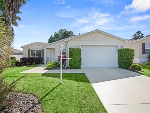 1861 Z3b Village Of Amelia By Remax Premier - The Villages, FL