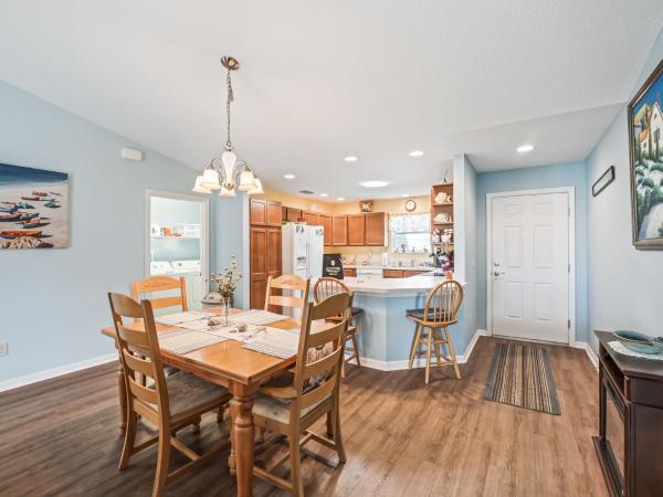 3310 Z4a Village Of Charlotte By Remax Premier - Wildwood, FL