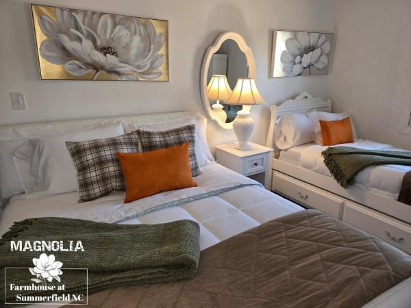 Magnolia Farmhouse At Summerfield Nc - Greensboro, NC