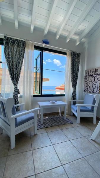 White House - Лесбос