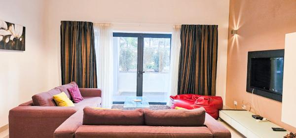 Paceville Flat Two Bedroom Two Bathrooms St Julians With Terrace And Yard Pen 2 - Malta International Airport (MLA)